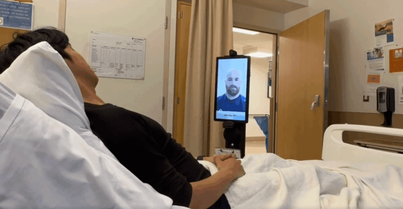How Healthcare Robotics Is Powering the Future of Connected Care ...
